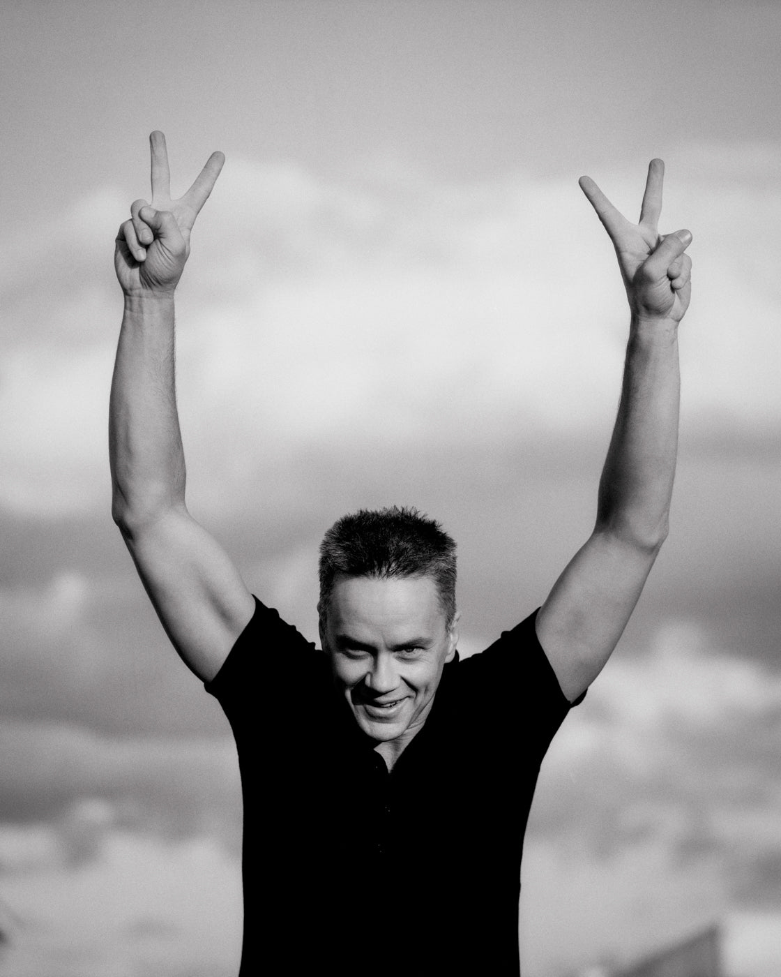 Tim Robbins – Timothy White